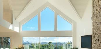 Jessica Melling - Real Estate Agent in Mermaid Beach | Harcourts ...