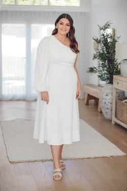 Jessica Melling - Real Estate Agent in Mermaid Beach | Harcourts ...