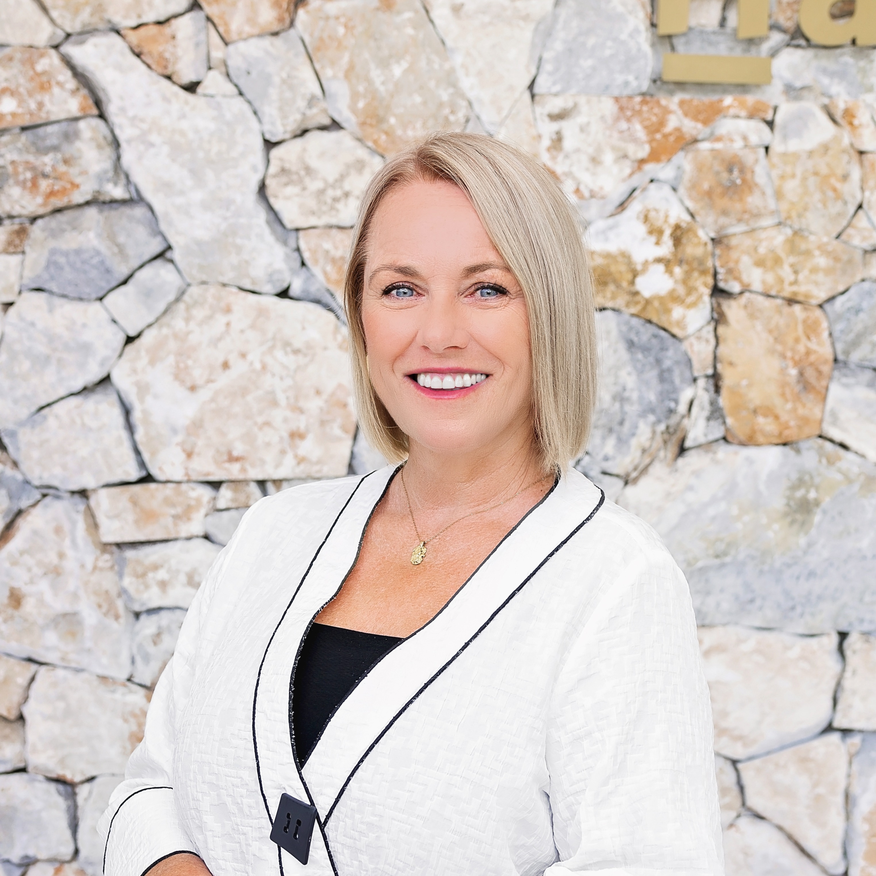 Catriona Cross - Real Estate Agent in Noosa Heads | Harcourts Noosa