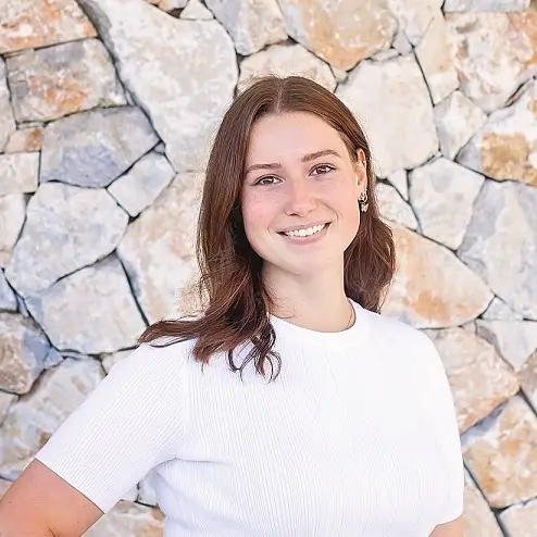 Brianna Allomes | Sales Administrator | Harcourts Property Centre Coorparoo