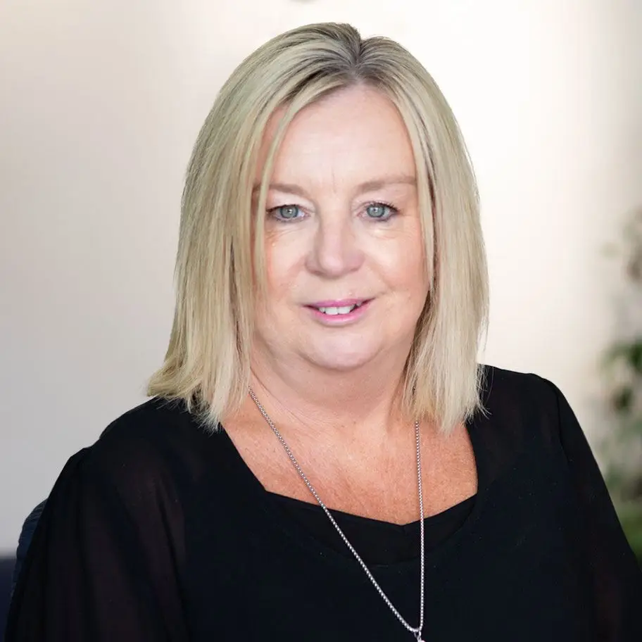 Leanne Halliday | Administration Manager & E.A to the C.E.O ...