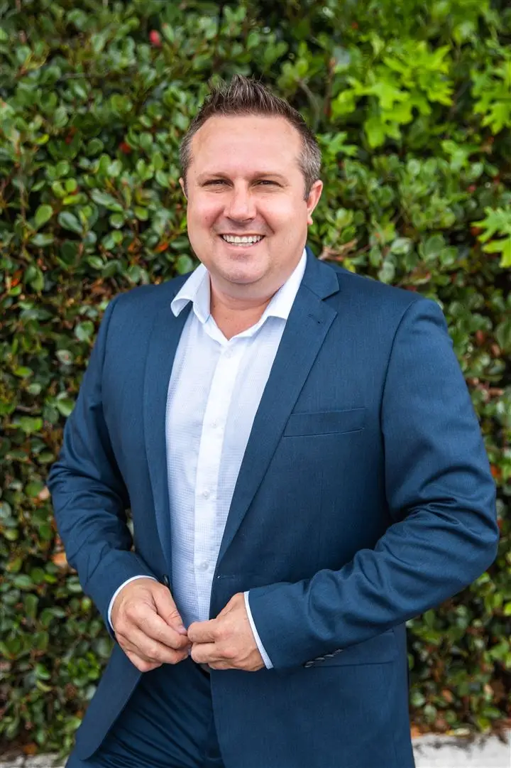 Rodger van Kempen | Sales & Marketing Consultant | Harcourts North ...