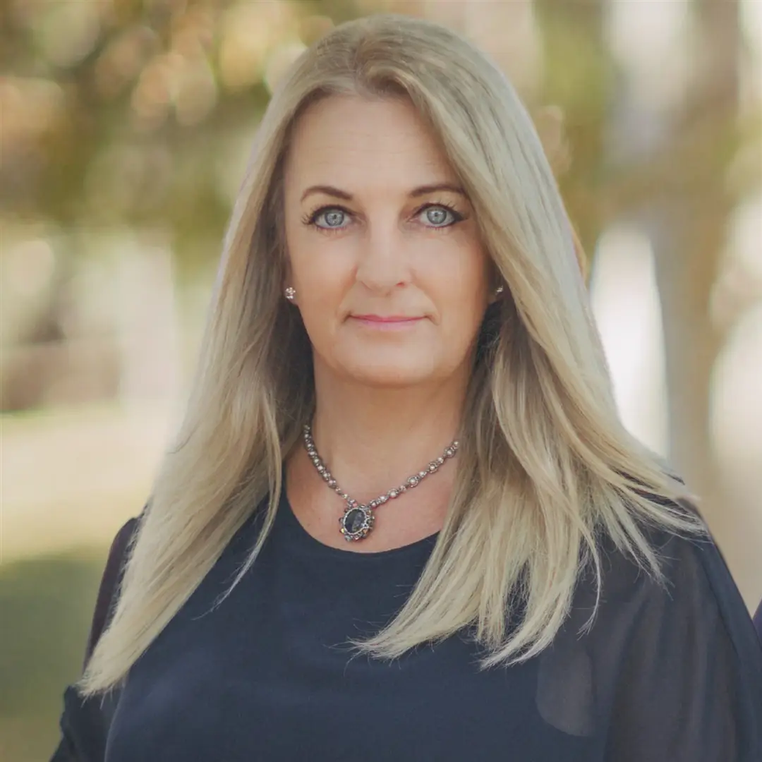 Lara Mullane - Real Estate Agent in Glenfield | Harcourts North Shore ...