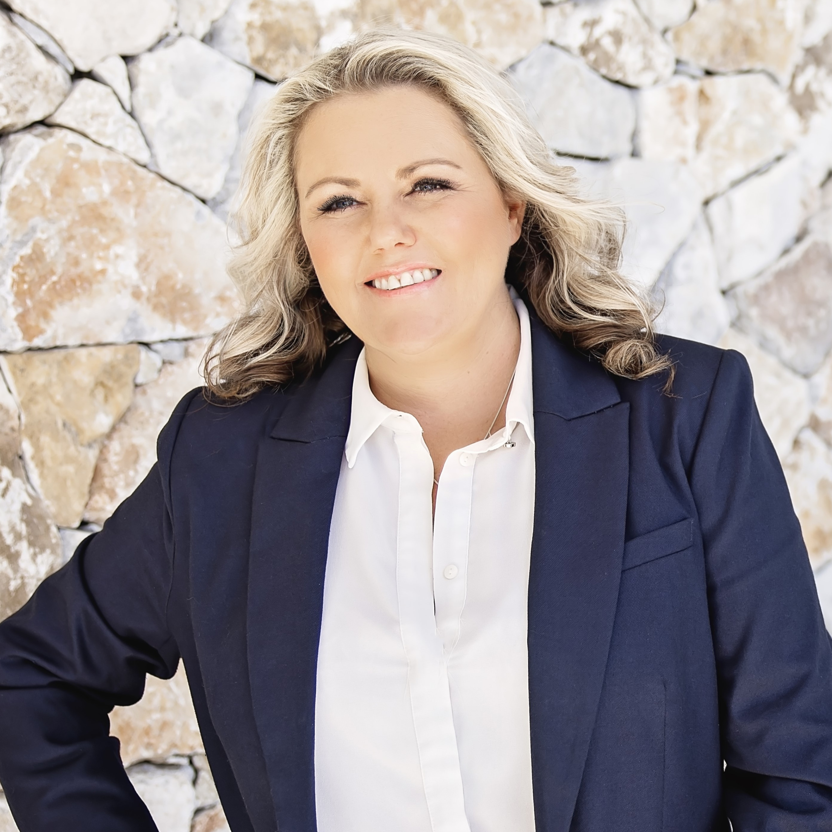 Kelly Stevenson - Real Estate Agent in Noosa Heads | Harcourts Noosa