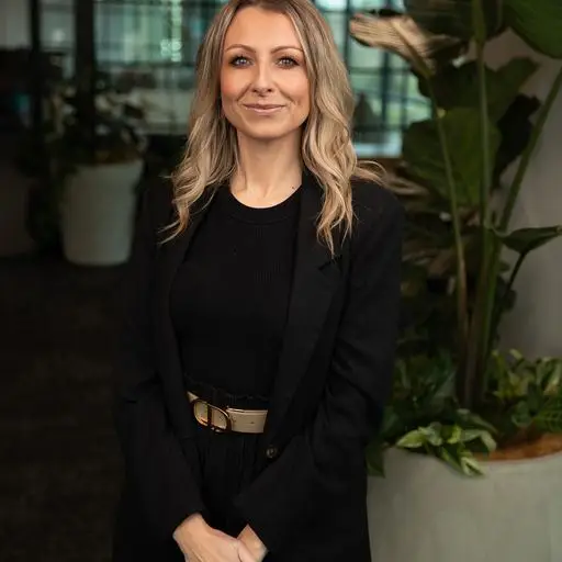 Bec Whitley | Marketing & Sales Consultant | Harcourts Birkenhead