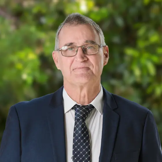 Harcourts Refined People and Agents - Get in Touch