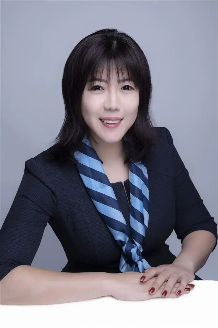 Amanda He - Real Estate Agent in Milford | Harcourts Milford