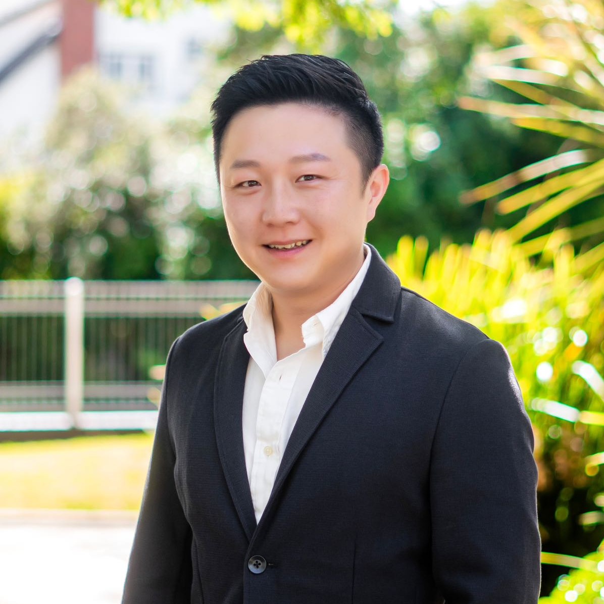 Max Luo - Real Estate Agent in Newmarket | Harcourts Newmarket