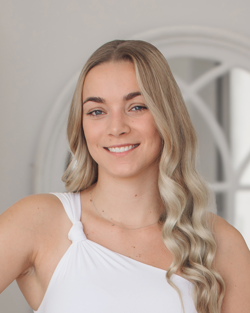 Chloe Nelson | BDM Associate to Kiara West | Harcourts Property Hub ...