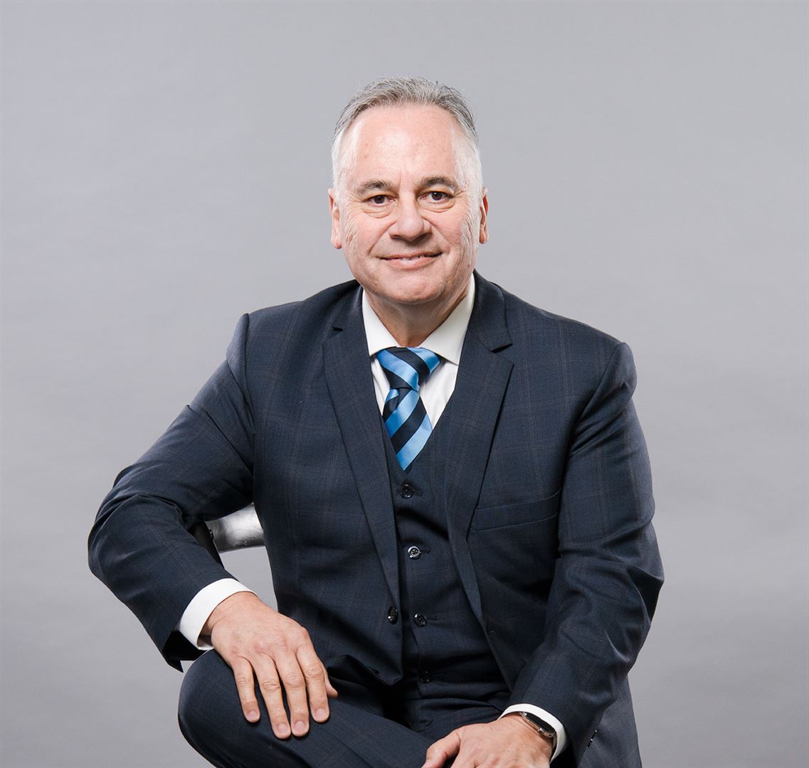 Les Hoverd - Real Estate in Flat Bush | Harcourts Flat Bush