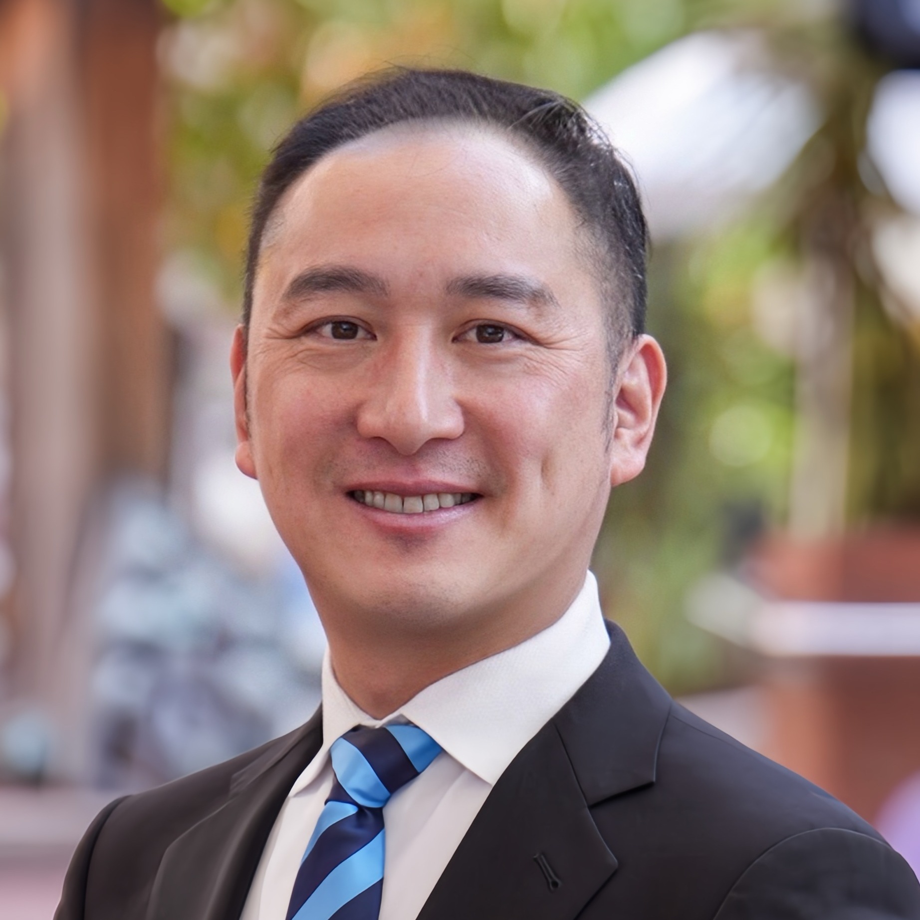 Simon Hou - Real Estate in Adelaide | Harcourts Adelaide City