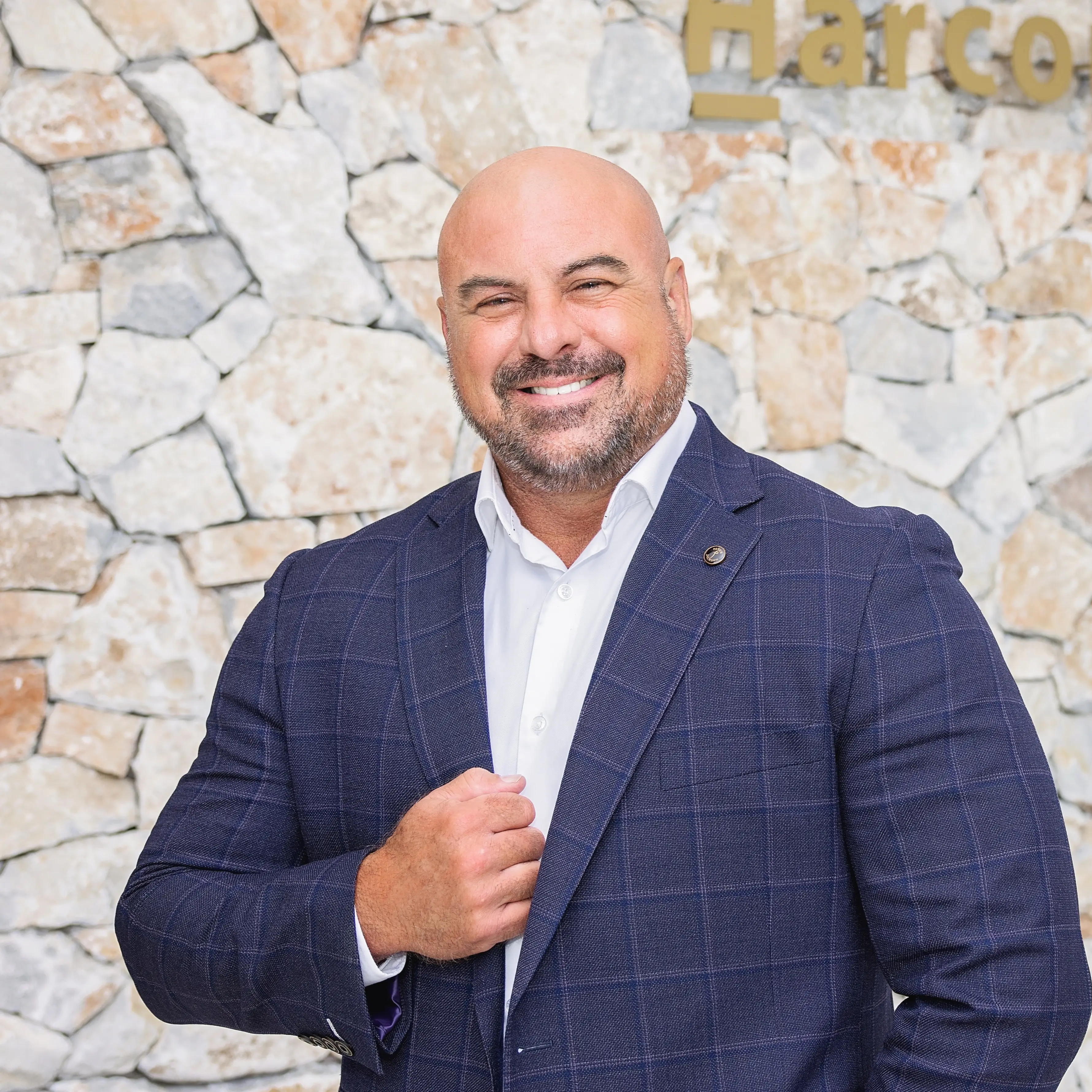 Find An Agent | Real Estate | Harcourts Australia