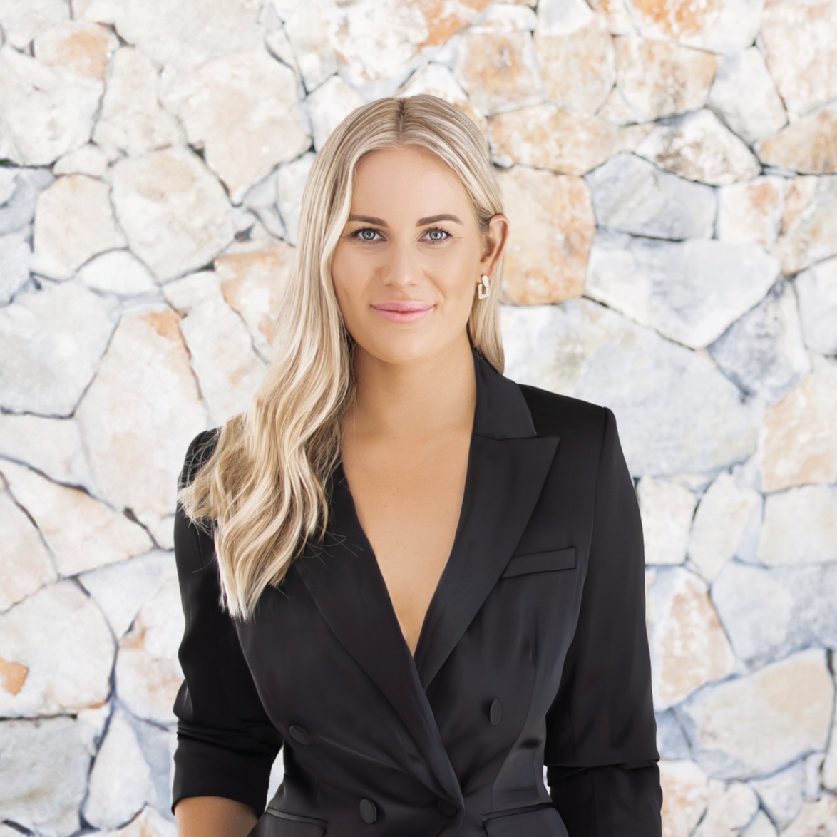 Anna Kate - Real Estate Agent in Cleveland | Harcourts Property Centre ...