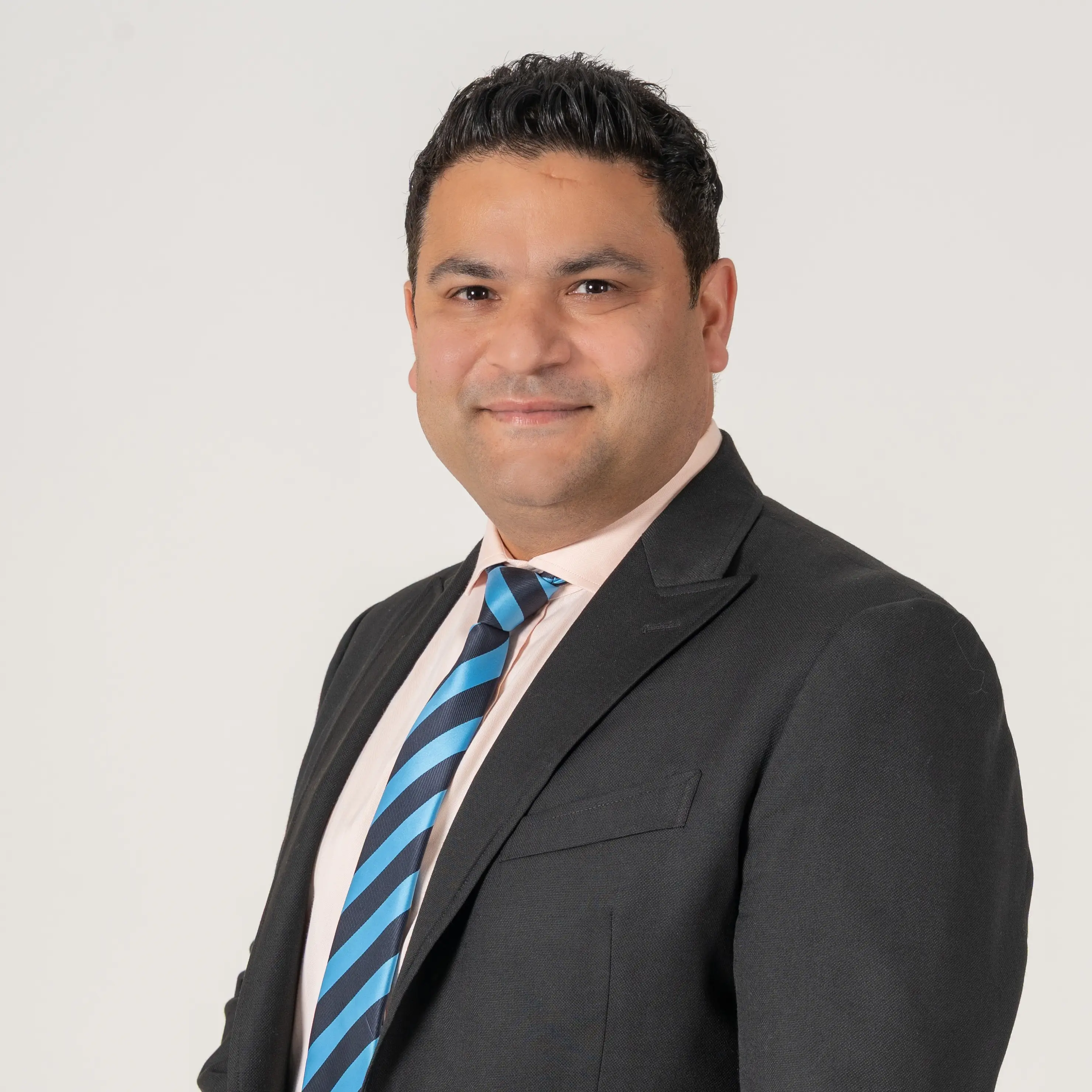 Gaurav Puri - Real Estate Agent in Huntington | Harcourts Hamilton Rototuna