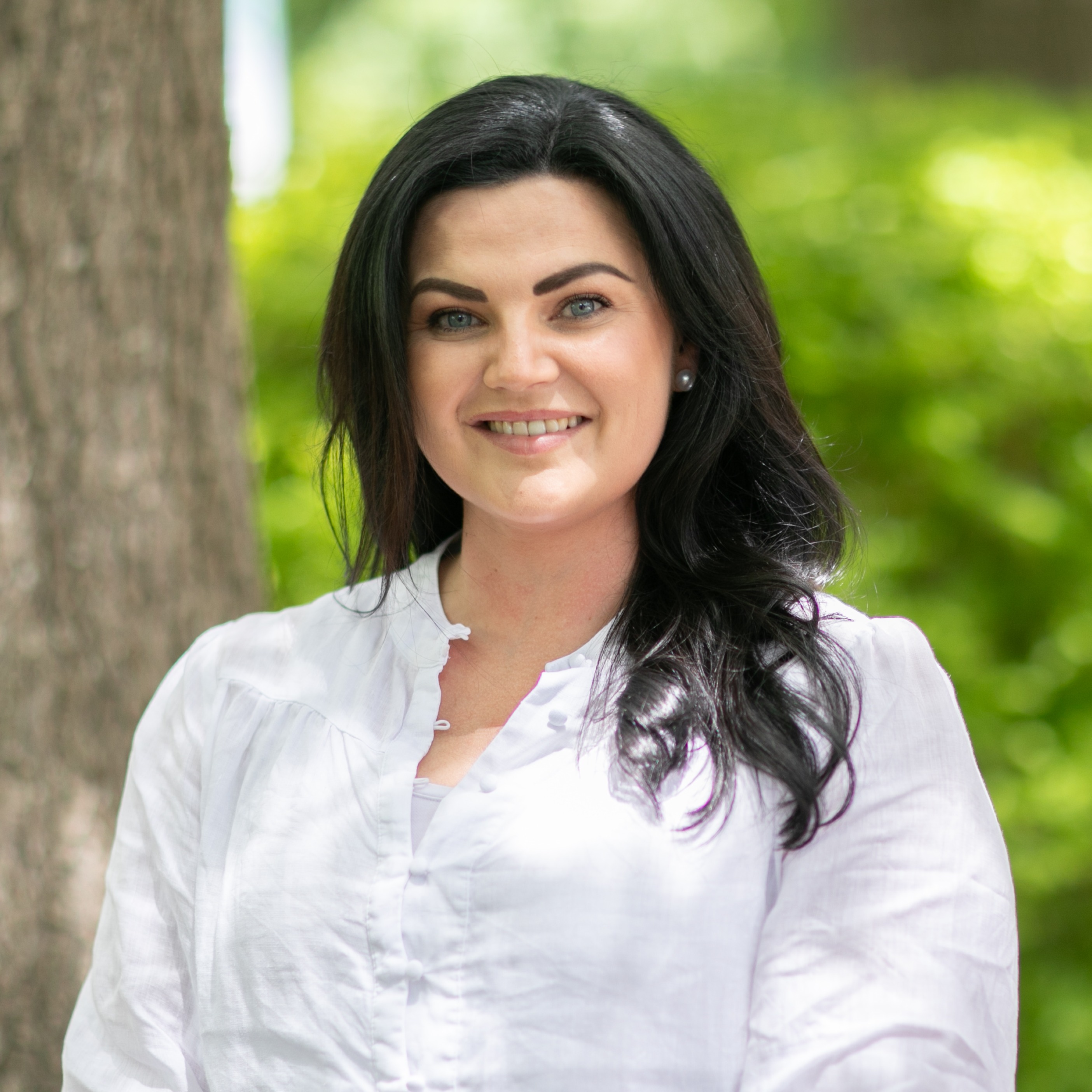 Anna Sutherland - Real Estate Agent in Mount Barker | Harcourts ...